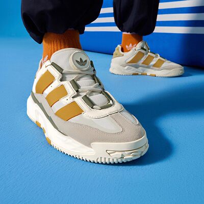 阿迪达斯男女复古缓震运动奶包鞋