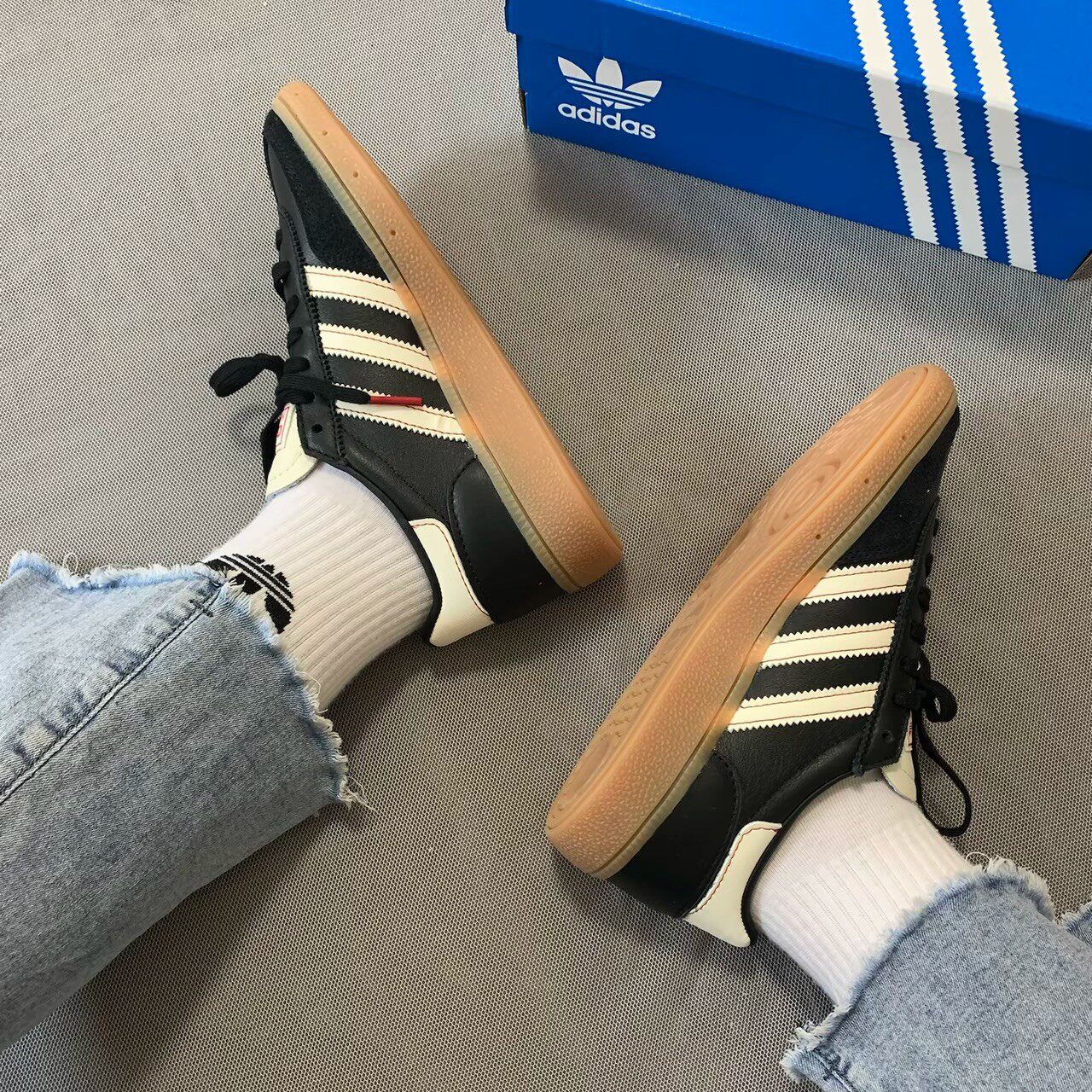 adidas阿迪达斯三叶草T头鞋2026春季男女鞋HANDBALL德训鞋JH6397