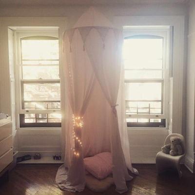 三色雪纺三角旗三开门蚊帐流苏圆顶床幔儿童房帐篷