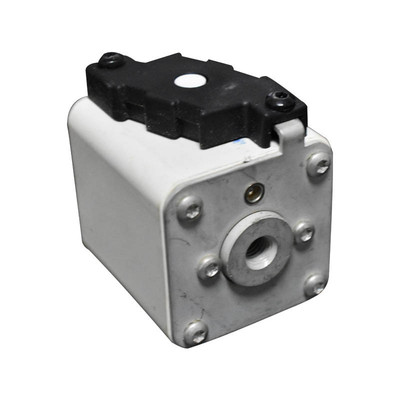 热销巴斯曼170m1564d新能源熔断器破损包退可票专开