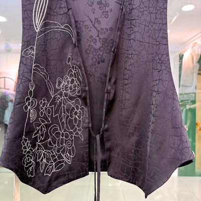 双燕鸿运5281 时尚重工刺绣花半开V领系带洋气真丝马甲外套春装女