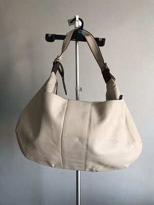 真牛皮白色通用健身包