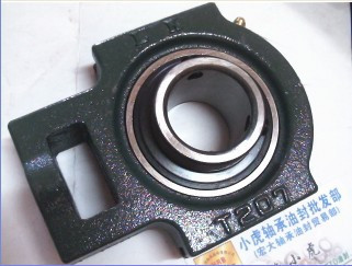 UCT207LK两槽轨带座外球面轴承
