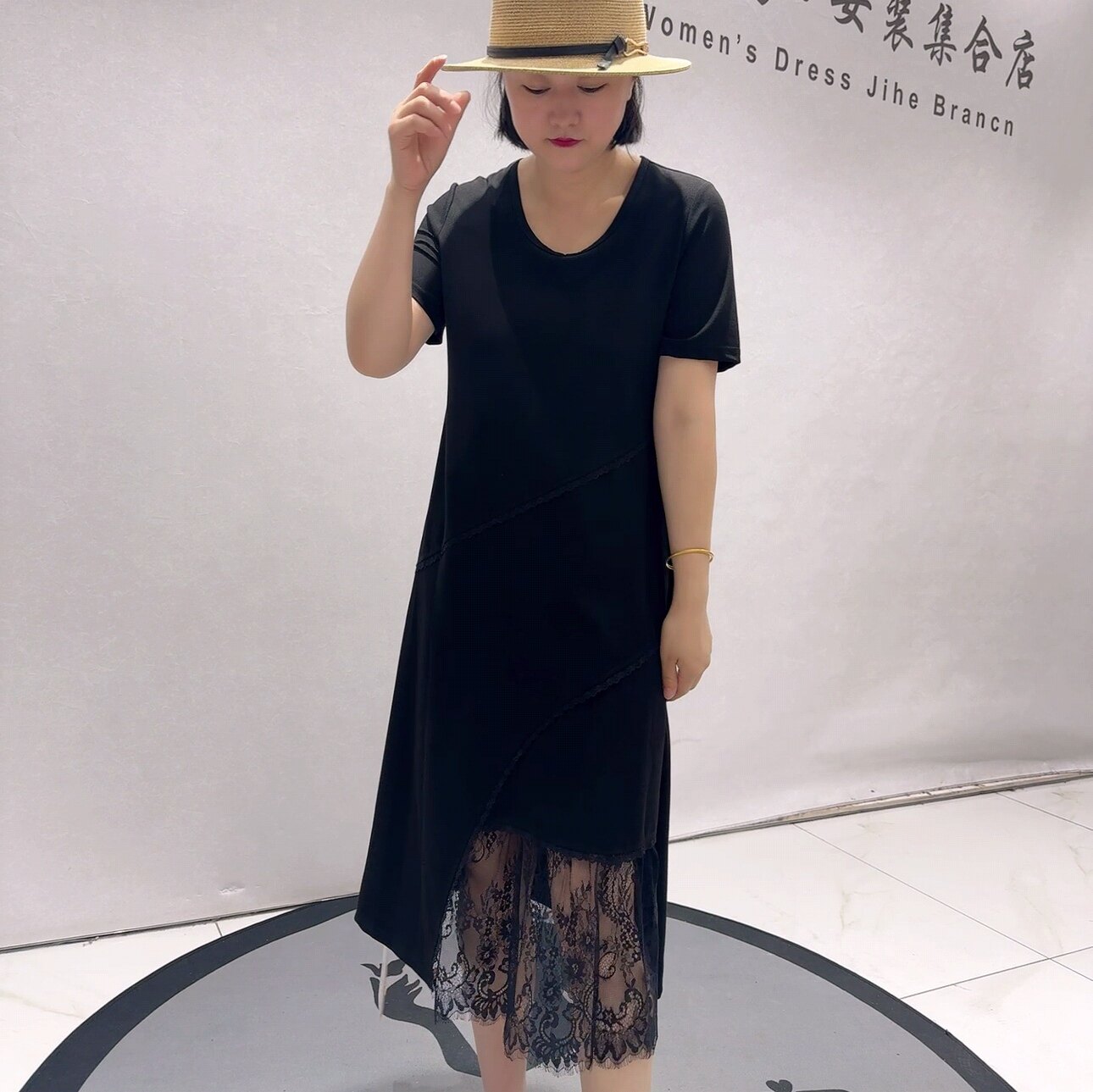 31058女权贵族夏款新品底边拼接蕾丝设计感单层连衣裙加大码女装