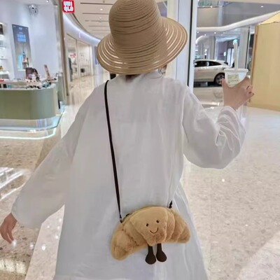 JellycatAmuseableCroissant
