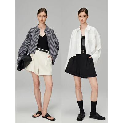 短款腰部侧边设计黑白条纹衬衫