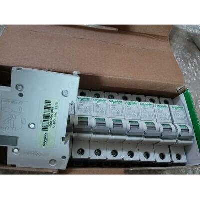 议价小型断路器 OSMC32N1D10 1P D10A