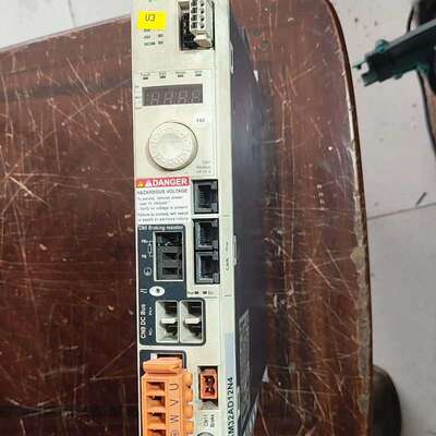 施耐德伺服驱动器 LXM32AD12N4--议价商品
