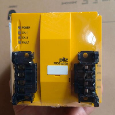 皮尔兹PILZ安全继电器PNOZ po3.3p，型号7736--议价商品