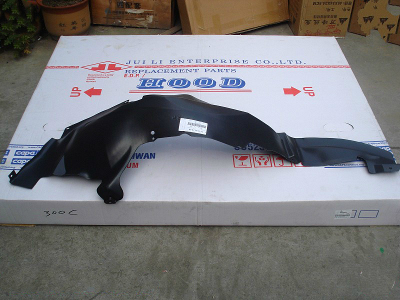 JeepWJ大切诺基前叶子板内衬/翼子板内衬/前轮内挡泥板/轮胎内板
