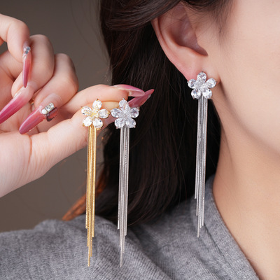 锆石花朵流苏耳环轻奢感