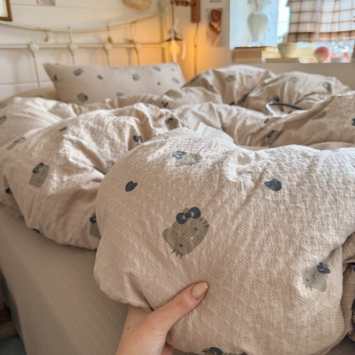 可爱卡通咖色小猫印花泡芙纱床单床笠被套四件套学生宿舍床上用品