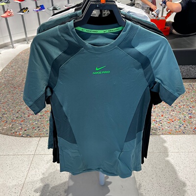NIKE耐克26夏季新款男子透气速干DRI-FIT运动训练短袖T恤 IF2215