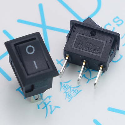 三脚迷你船型开关黑色