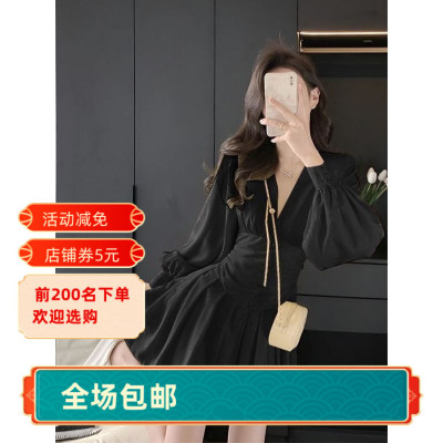 女神风纯色长袖连衣裙女春秋新款法式小黑裙小个子裙收腰显瘦裙子
