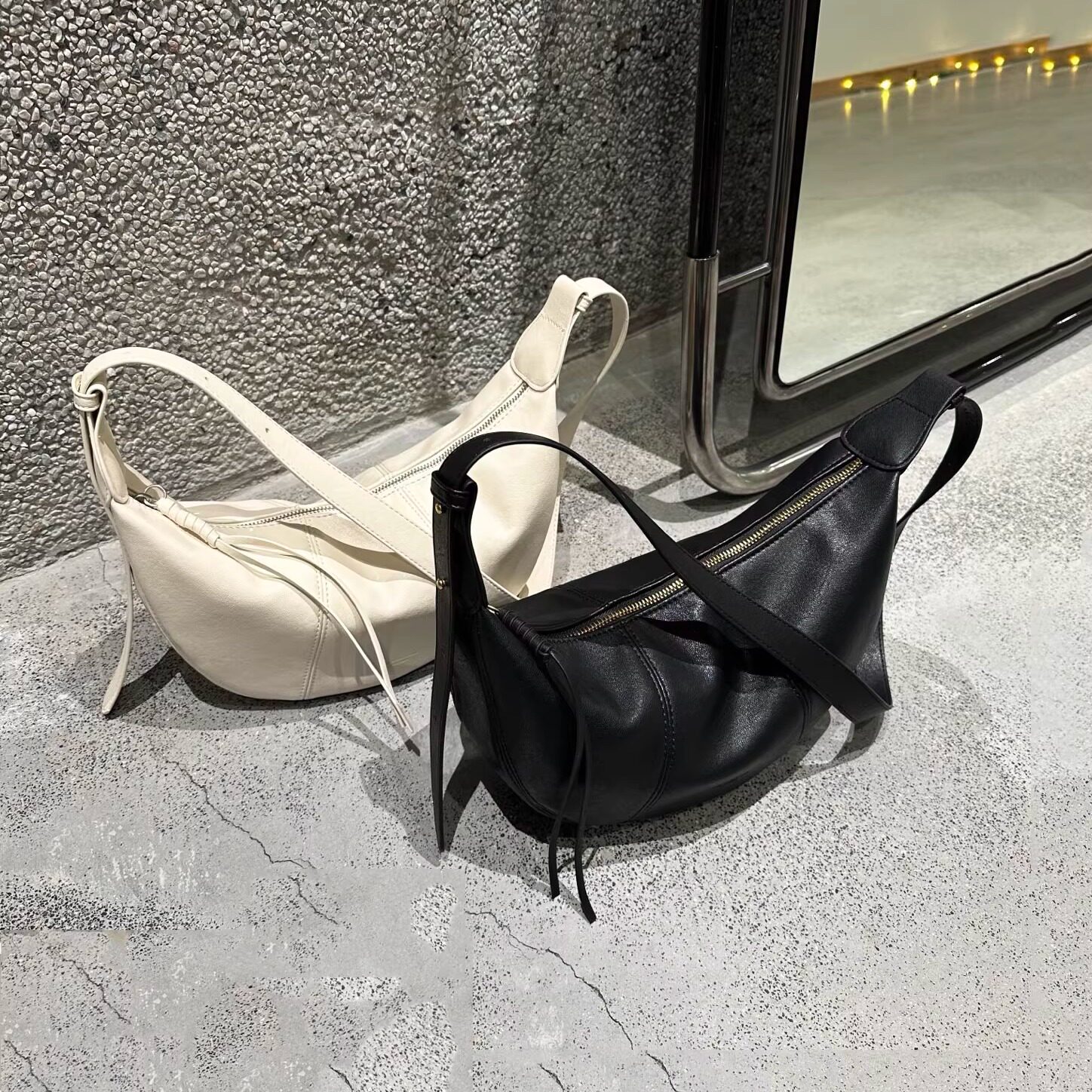 慵懒风斜挎饺子包真皮女包休闲百搭单肩大容量松弛感腋下包牛角包
