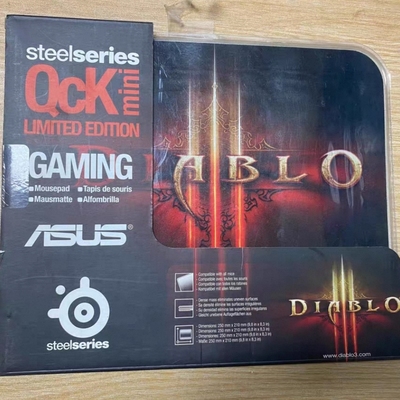 赛睿Steelseries QCK鼠标垫M小号Mini黑暗破坏神3联名限量鼠标垫