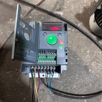 议价施耐德变频器 ATV310HU22N4A，2.2KW 380维修