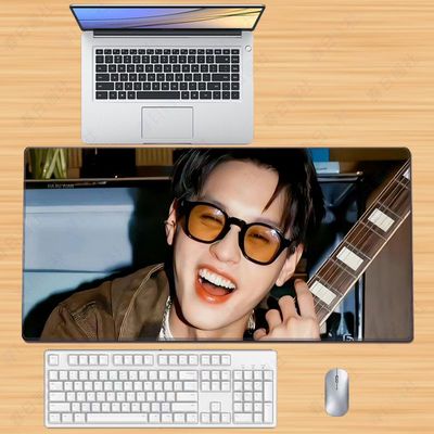 Billkin马群耀鼠标垫周边明星同款超大号键盘垫桌垫可定制滑鼠垫