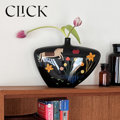 click复古小马斜肩花瓶摆件
