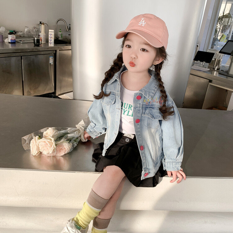 女童外套春秋款2026新款网红炸街儿童牛仔上衣女宝宝秋装洋气时髦
