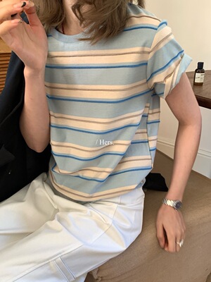 hers80187早春新款撞色设计感条纹短袖T恤女正肩气质显瘦上衣女潮
