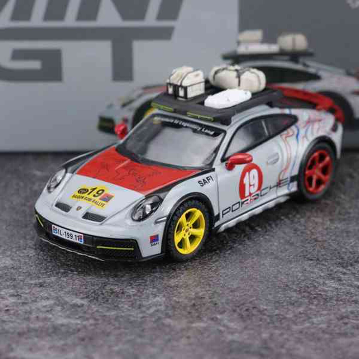 MiniGT 保时捷达喀尔 911 Dakar Uncle Rally19号 合金汽车模型