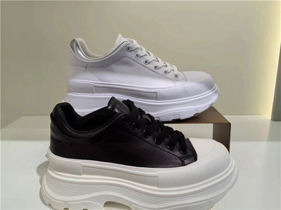 万里马休闲松糕底单鞋拼色女鞋