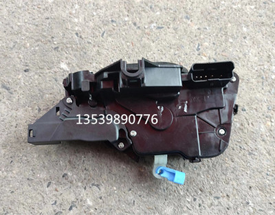 东风风行T5EVO前门锁块