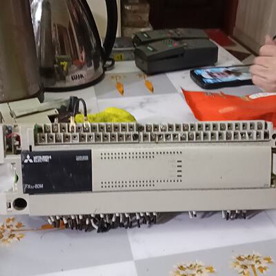 议价FX3U80MPLC主板一套可维修