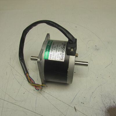SANYO DENKI STEPSYN STEPPING MOTOR 1038076311 3.05A 12300V X