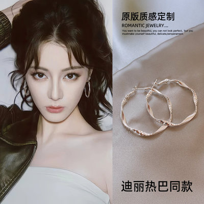 银色大圈圈耳环女巨好看2026新款爆款高级感轻奢耳圈耳饰素圈耳钉