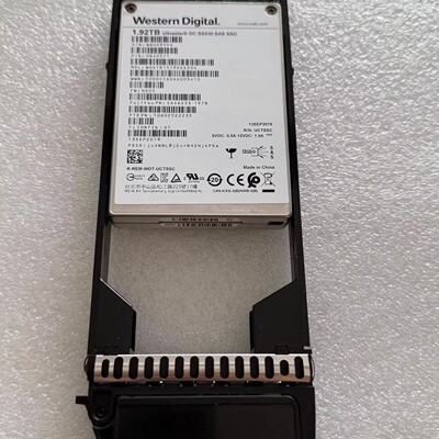 富士通1.92TSAS2.5G固态硬盘