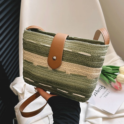 菇八八今年流行草编包包女