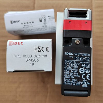议价和泉安全门开关 HS5D-02ZRNM可维修