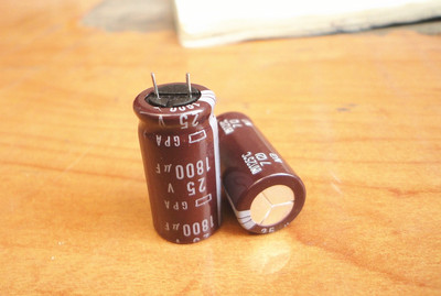 日本 黑金刚 25V1800UF GPA 高频低阻 长寿命 12X25 耐高温125度