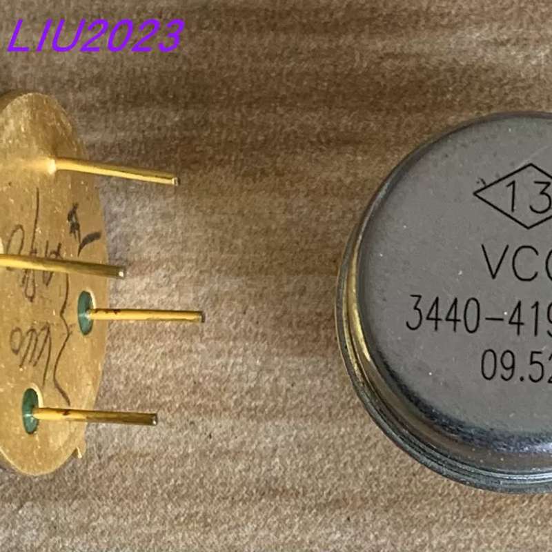 议价中电13所晶体VOC振荡器(3440-4190MHZ).