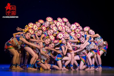 儿童傣族嘎洒江边小花舞蹈演出服