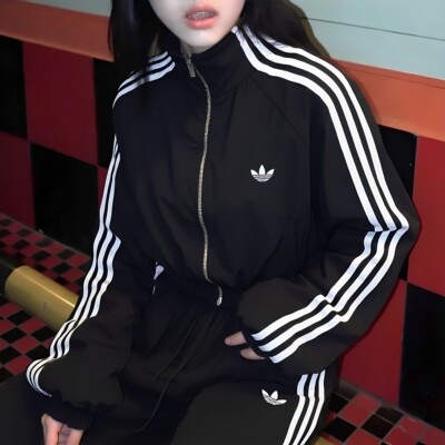 阿迪达斯三叶草女立领运动夹克