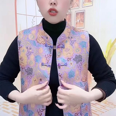 中老年新中式提花马甲女春秋新款立领盘扣坎肩妈妈装时尚背心外套