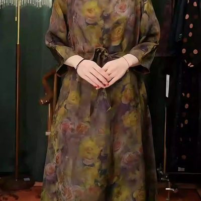 油画玫瑰 琥珀流光风秋季新款洋气显瘦复古大气连衣裙