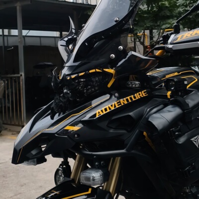 适用26款贝纳利TRK552X/702/502车头夜光猫眼车身风挡改装饰贴纸