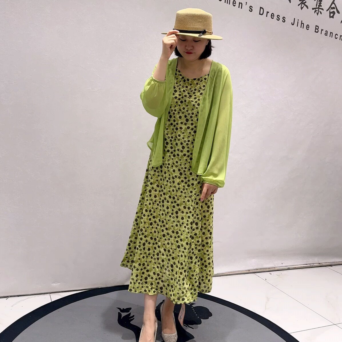 5335芮娜依莲夏款新品防晒长袖外套搭配坎袖连衣裙两件套大码女装