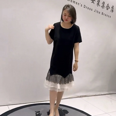 5037芮娜依莲夏款新品微起肩底边拼接蕾丝女人味连衣裙加大码女装