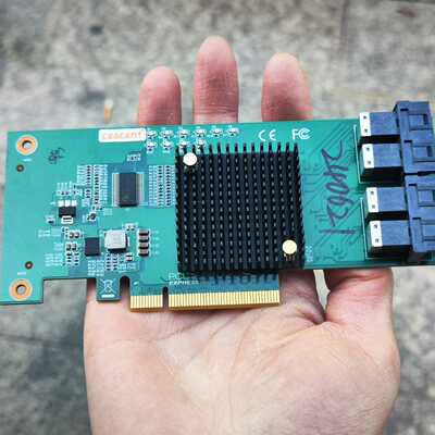 安费诺ANU04PE24PCIEx8转四口U.2nvm