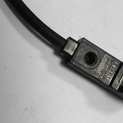 O MRON E2S GXL-8FI-8FIB-8H -8HU-8FB-8HUIB-8FUB-8HUB接近开关