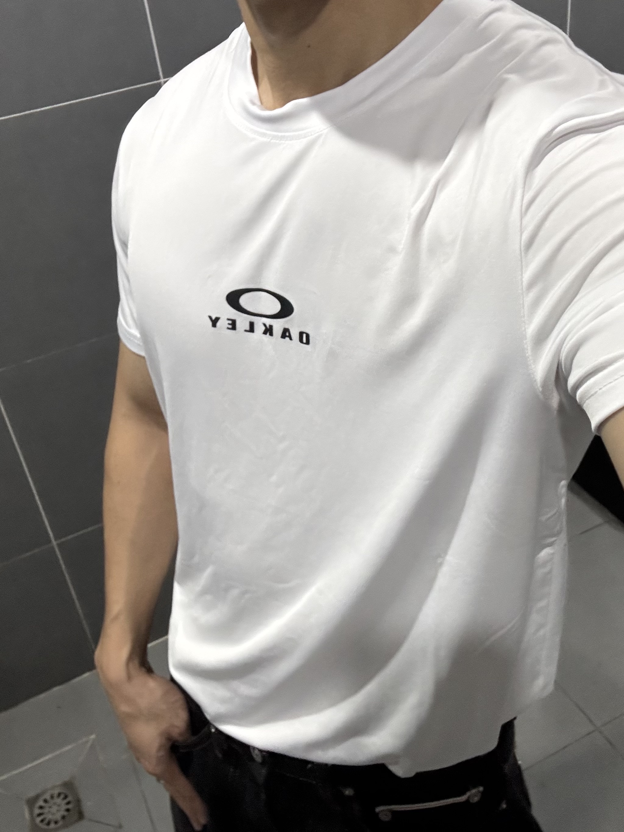 现货OAKLEY 基础款速干T恤logo印花户外运动T恤 健身训练衣透气