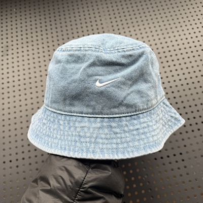 耐克水洗牛仔色渔夫帽盆帽