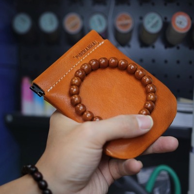 手工文玩核桃收纳包植鞣头层牛皮新款弹片自动闭合首饰零钱包定制