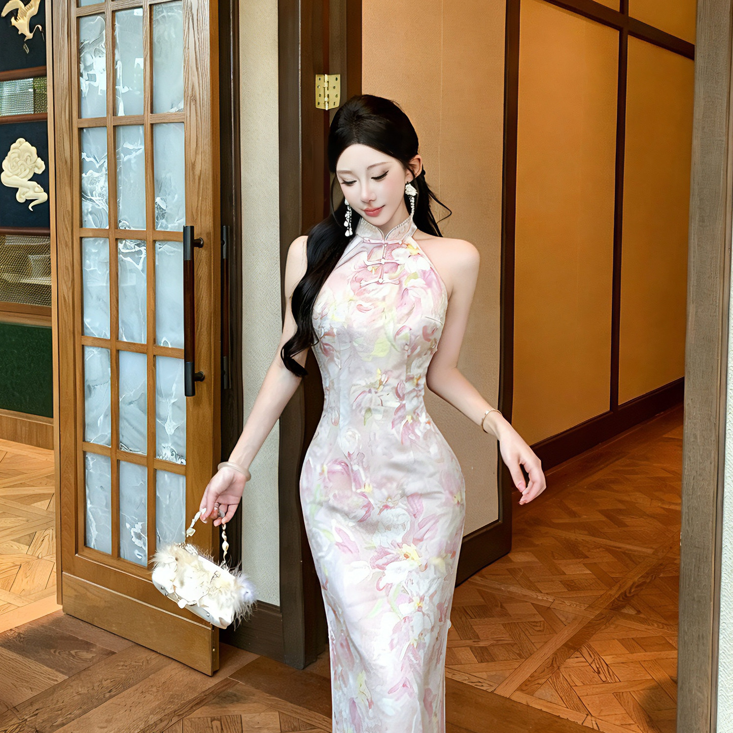 新中式温柔粉色旗袍2026新款夏少女挂脖无袖掐腰显瘦年轻款连衣裙